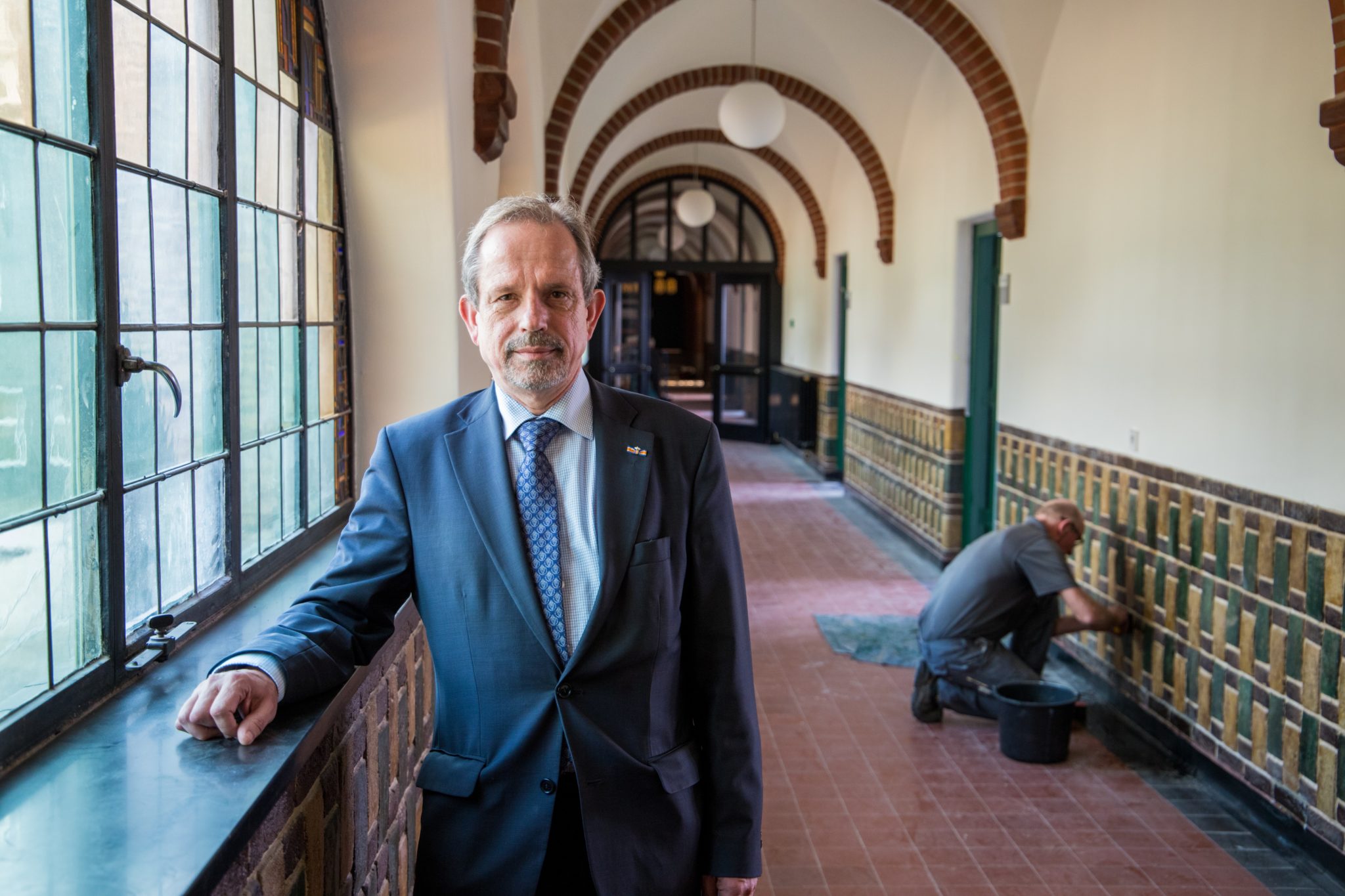 'Het klopt niet dat we te veel bureaucratie creëren’ - Vox magazine