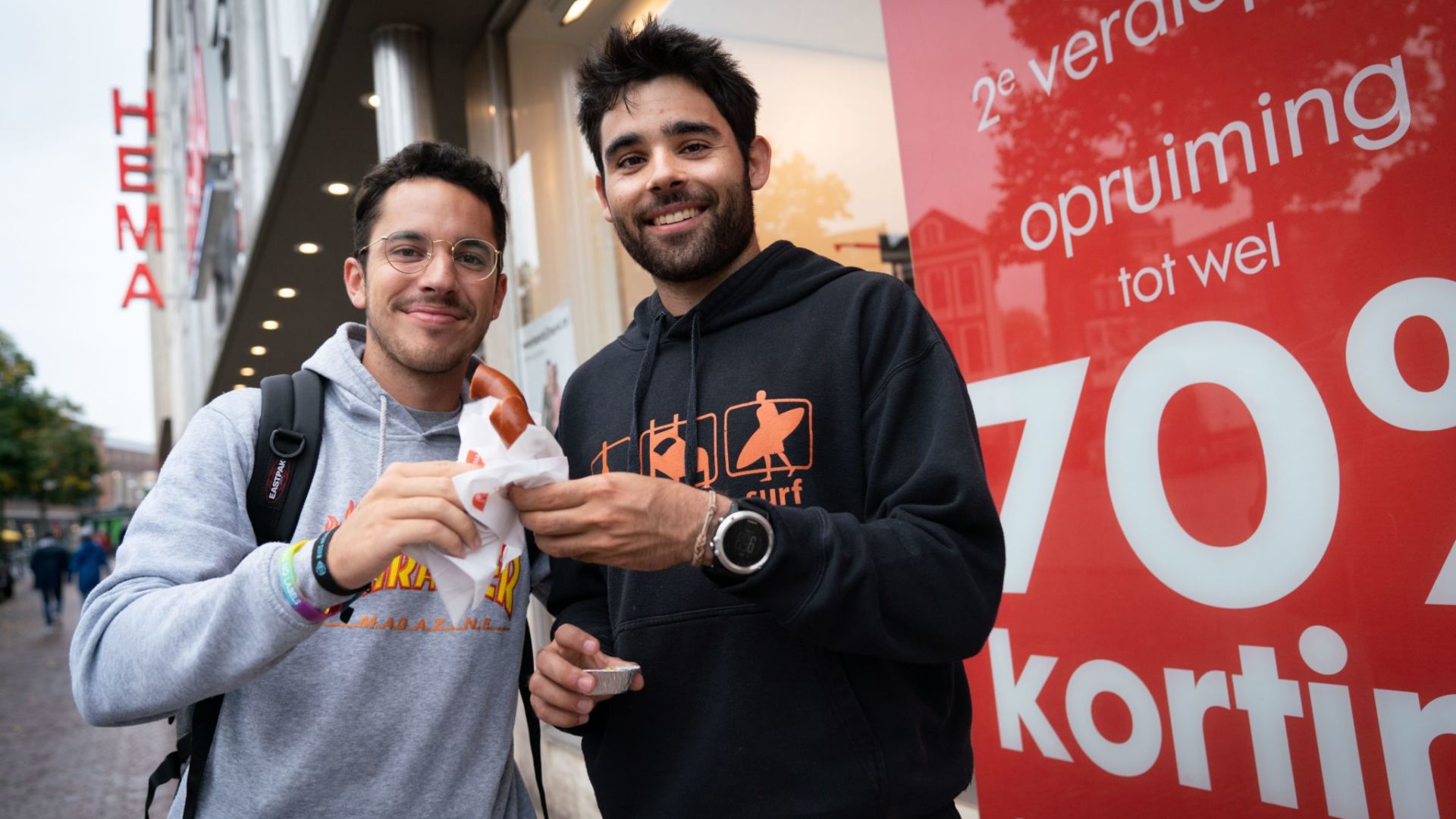 De zoektocht naar de HEMA-rookworst - Vox magazine