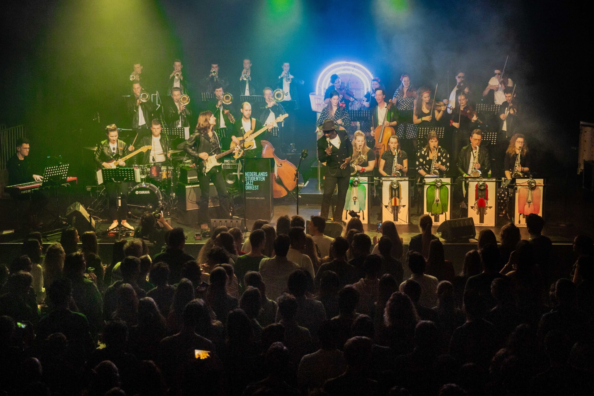 Studentenjazzorkest speelt grote zalen plat - Vox magazine Studentenjazzorkest speelt grote zalen plat - Vox magazine