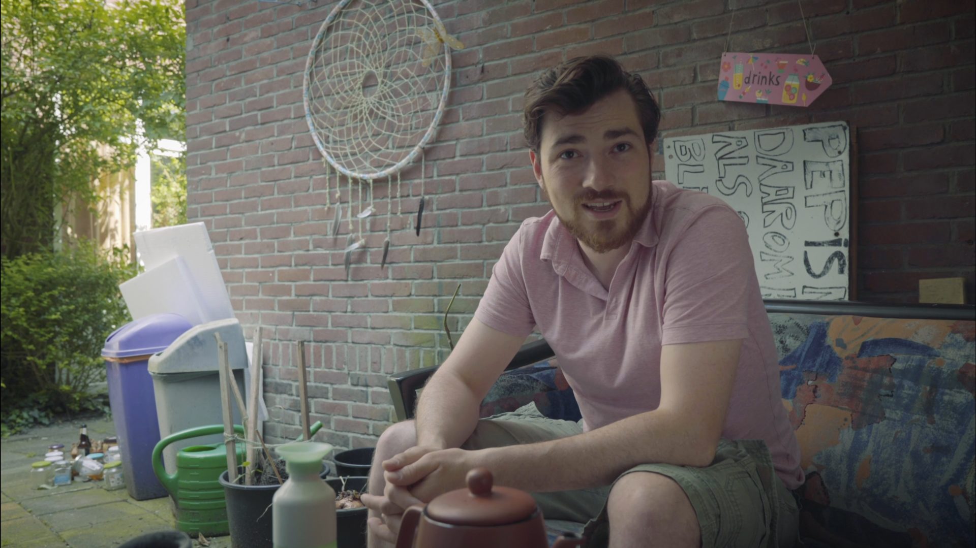 Home away from home (4): British American Austin Howard - Vox magazine