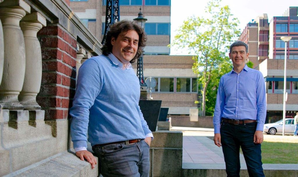 Voor infectioloog Frank van de Veerdonk is elke ziekte een uitdagende ...