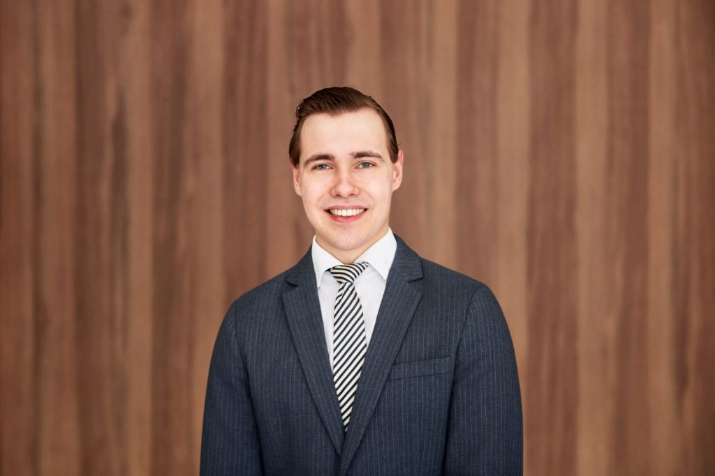 Oud-student wint rechtszaak tegen gemeente over onterecht mislopen ...