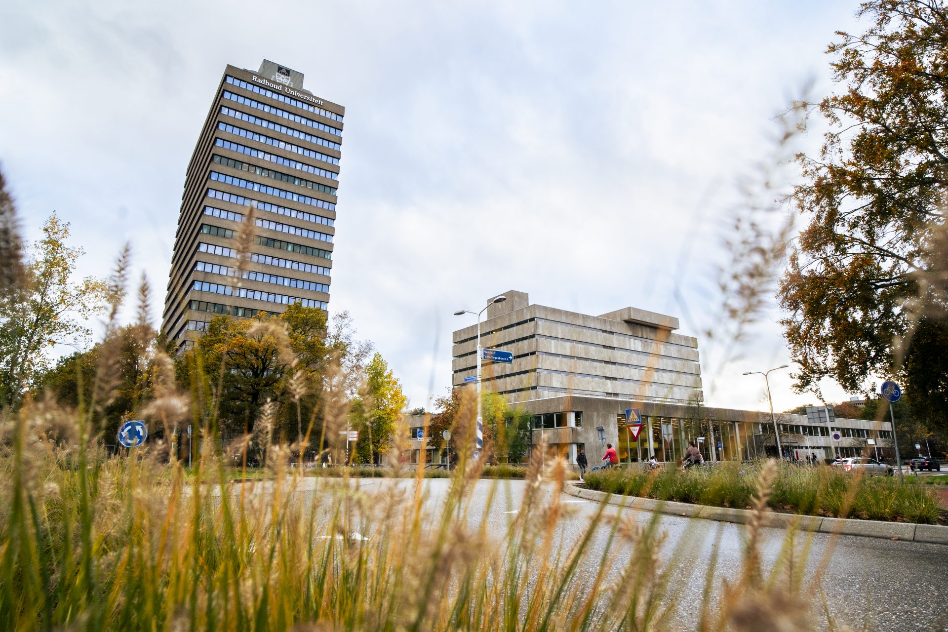 Bestuurders over 20 miljoen-besparing op bedrijfsvoering: 'De ene helft ...