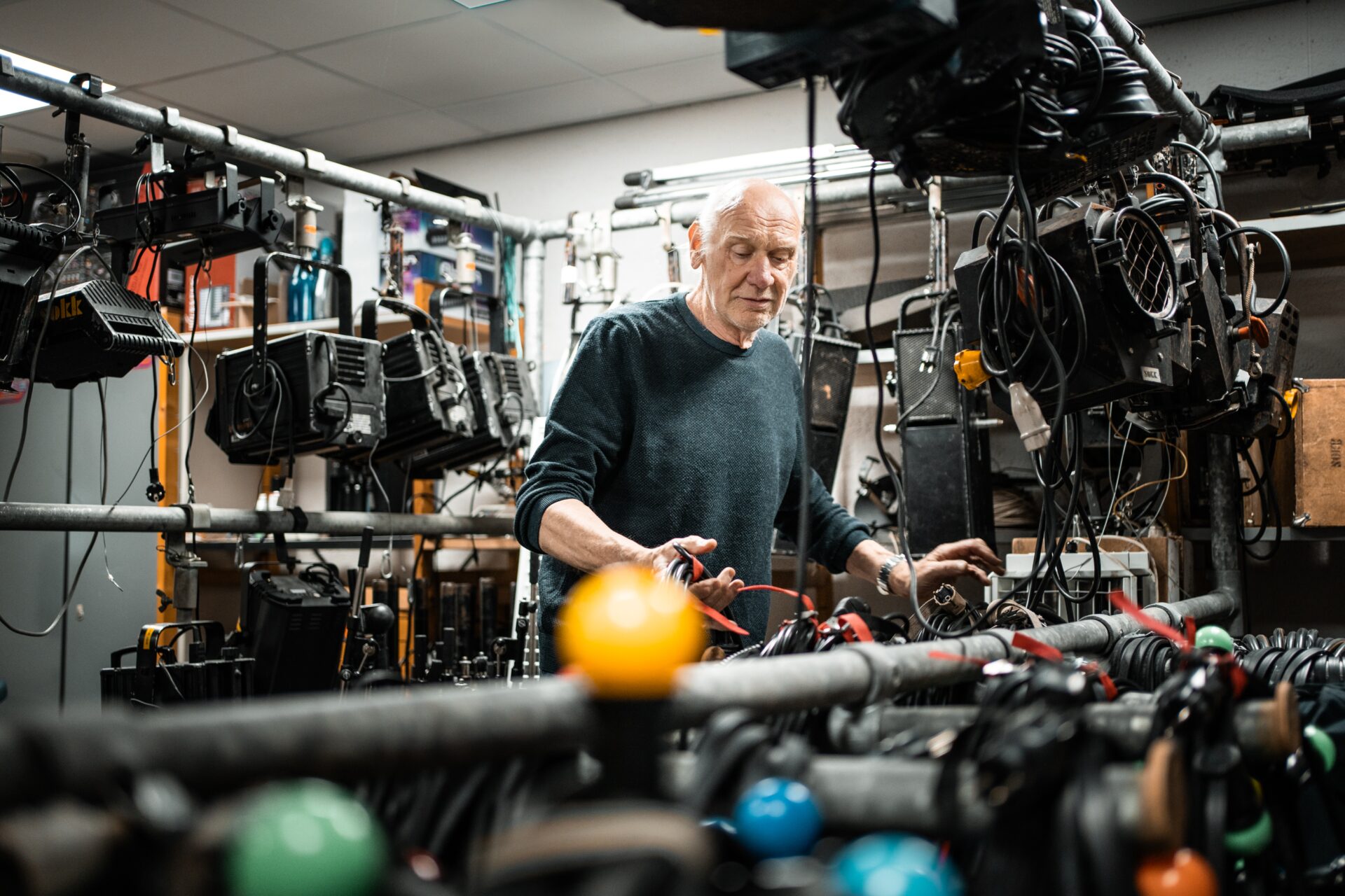 SOKK sluit de deuren, maar de beamers, blacklights en boxen krijgen een ...